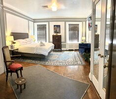 Quarto luxo | 1 quarto, cortinas blackout, ferros/tábuas de passar roupa