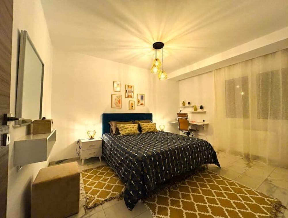Appartement A 10 Min De L Aéroport Entre Les Berges Du Lac Et Ain Zaghouene, - Tunus şehir