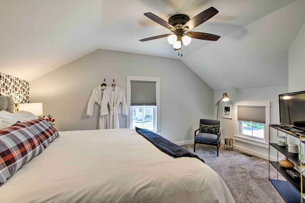 The Nook: Downtown Galena Cottage W/ Hot Tub & Fire Pit! - Illinois