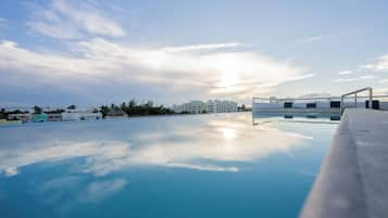 Piscina externa