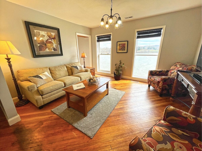 Dock Side | 2 Bed Condo Waterfront On Ohio River - Marietta, OH