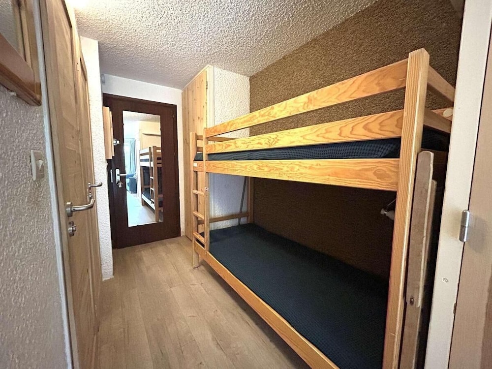 150m from ski slopes, balcony, parking, ski locker, 28m², Serre ...