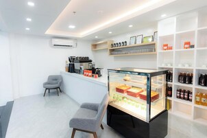 Pequenos-almoços, almoços e jantares servidos 