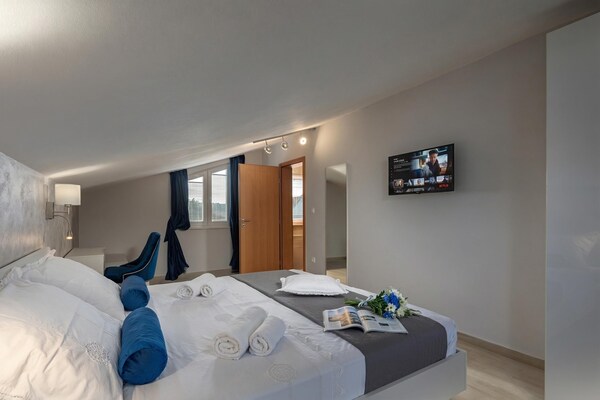 Family Resort Santa Maria Ii Penthouse - Croatia