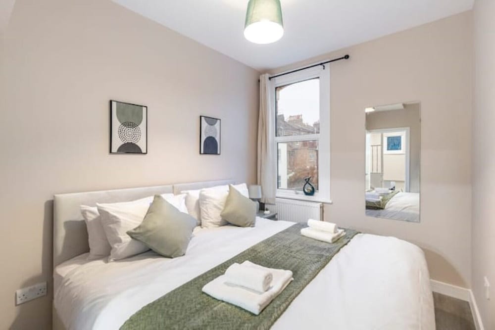 Convenient house Seven sisters - London | Vrbo