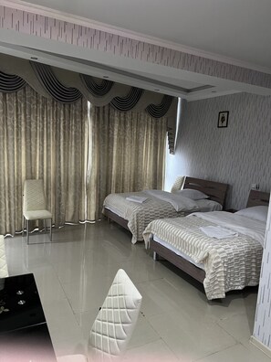 Quarto casal ou duplo luxo | Quartos à prova de som, roupa de cama