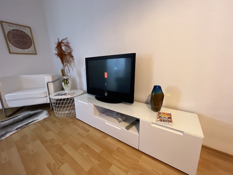 Casa Estrella -5 Min Zum Duisburg Hbf, -Nähe Uni Duisburg/essen -Erdgeschoss - Oberhausen