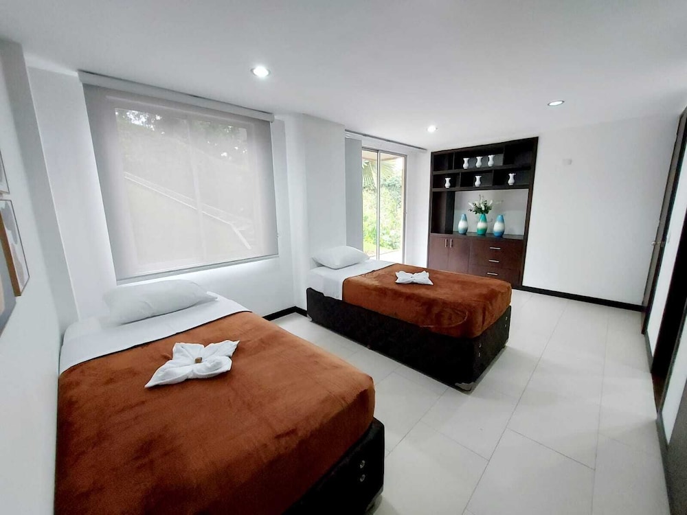 Amazilia Luxury House - Pereira