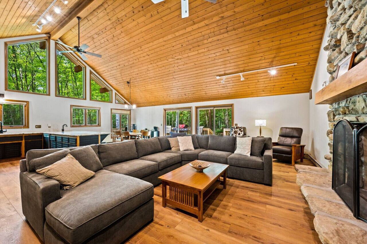 Luxury Chalet  Close To Ephraim, Fish Creek & Sister Bay - Sister Bay, WI