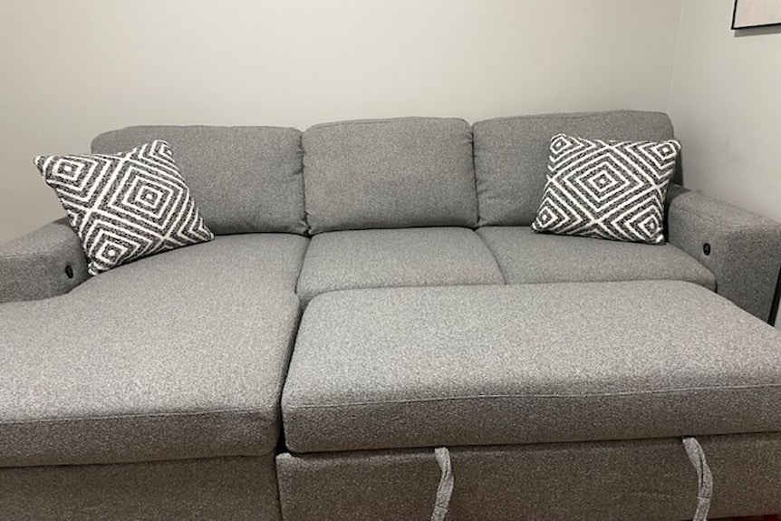 Brick City Dreams A Minute Away From The Prudential Center! 4 Mins From Nj Pac! - Stapleton - Staten Island NY