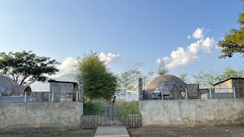 Fachada da propriedade