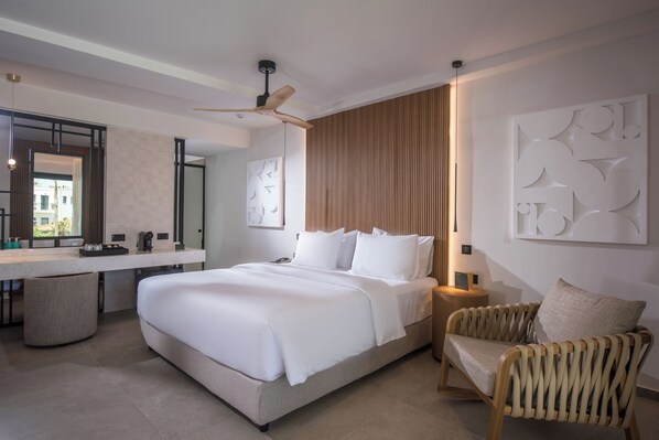 Deluxe Junior Suite | Lençóis de algodão egípcio, roupa de alta qualidade, minibar 