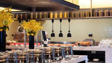 Pequeno-almoço tipo buffet diário incluído
