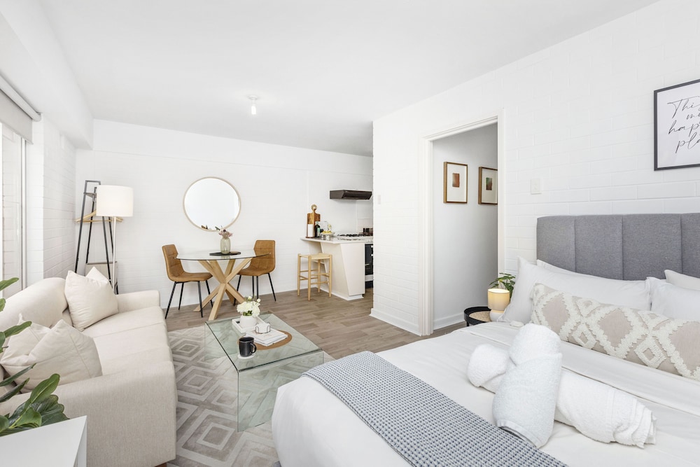 Urban Chic Studio By 'The Strip' - Ascot