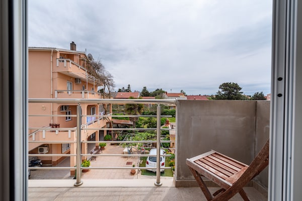 Room In Guest Room - Cozy Room Near Beach L - Novalja