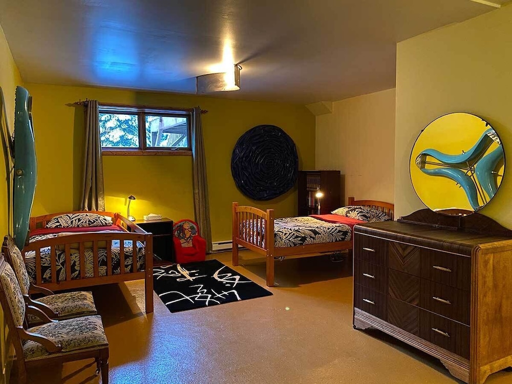 Chalet with unique and spectacular architecture! - Val David | Vrbo