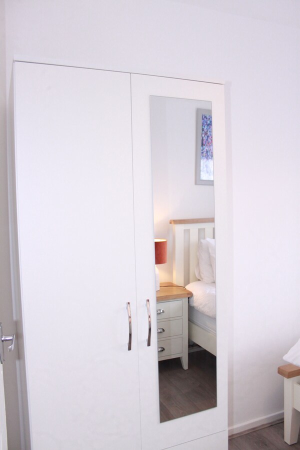 6guests-parking-nearstansted-accessible - Essex