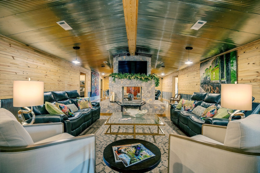 The Delta Lodge - Greenwood, Ms - Mississippi