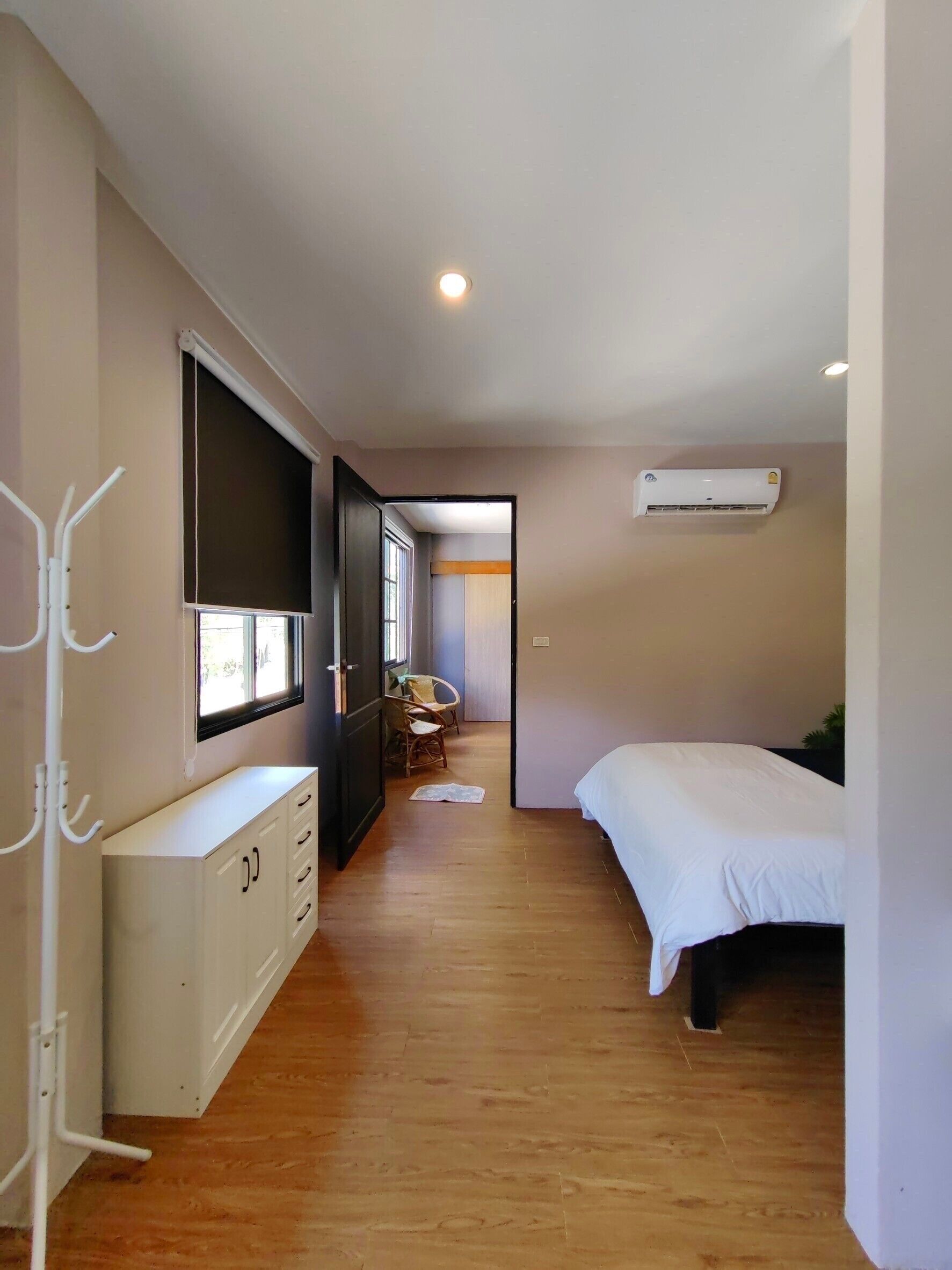 Apartamento Familiar | Com decoração personalizada, com mobília individualizada, secretária 