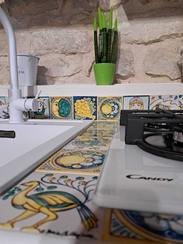 Vacation Home In Picturesque Thousand-year-old Cave - Modica