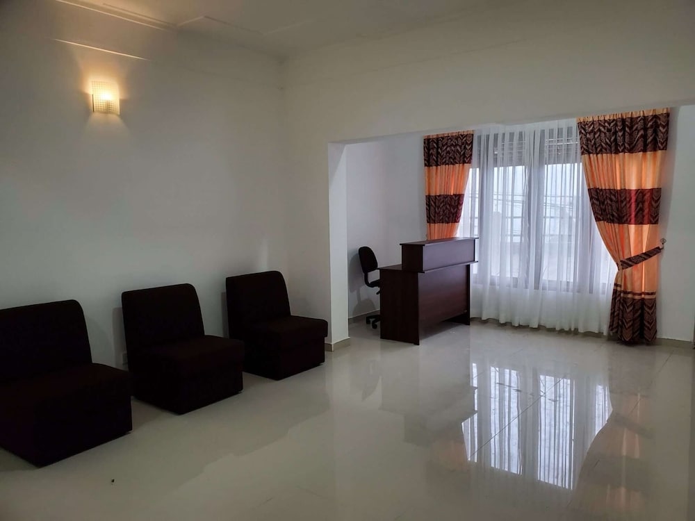 Kandy City View Mpm Apartment - 3a Your Ideal Retreat For Up To 4 Guests 2 Rooms - Kandy