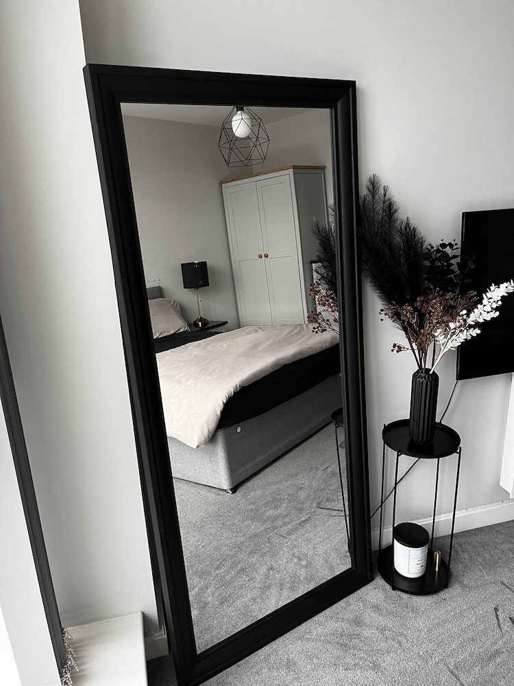 Stunning City Centre Ensuite Private Room - Belfast