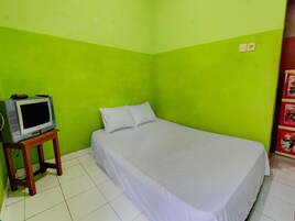 Quarto casal standard | Wi-Fi de cortesia, roupa de cama