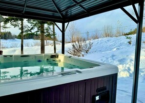 Le Lake House. Bord de l`eau, plage, spa,Billard! - Latest Reviews ...