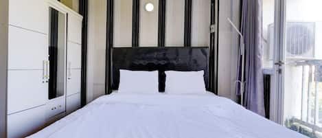 Quarto casal luxo | Wi-Fi de cortesia, roupa de cama