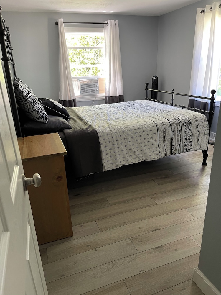 3-bedroom Vacation Home Just 2 Minutes To Lake Michigan - Traverse City, MI
