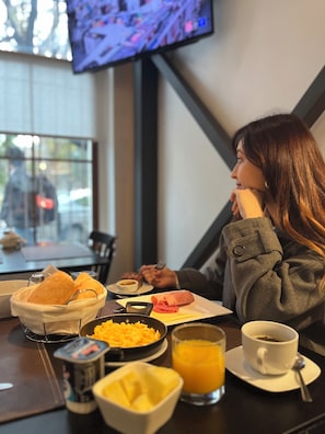 Pequeno-almoço continental diário incluído