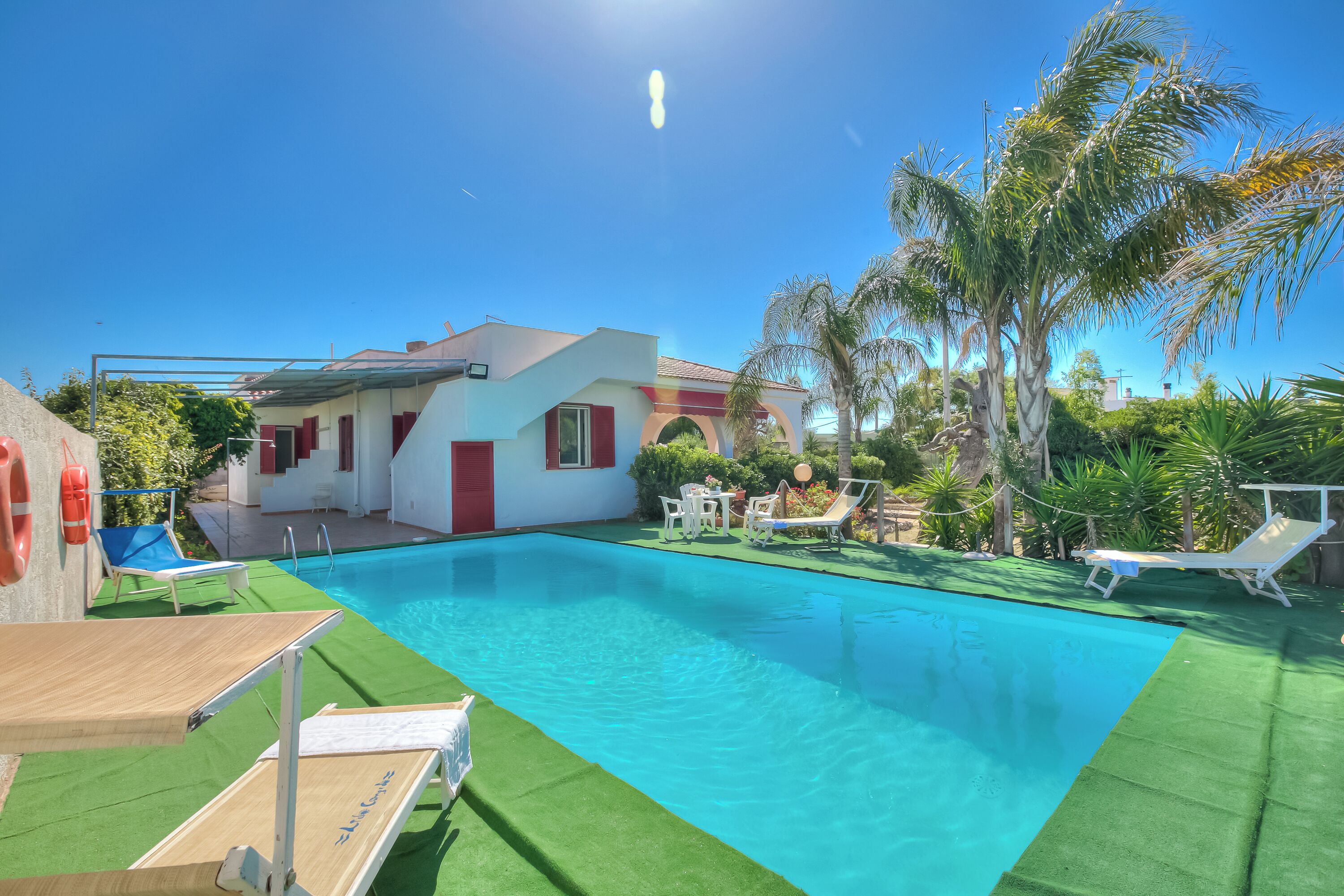 Piscina exterior sazonal 