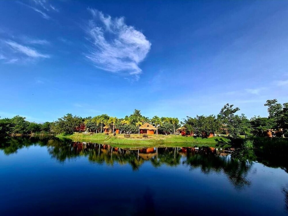 Khao Yai Lake Hill Resort - Muak Lek District