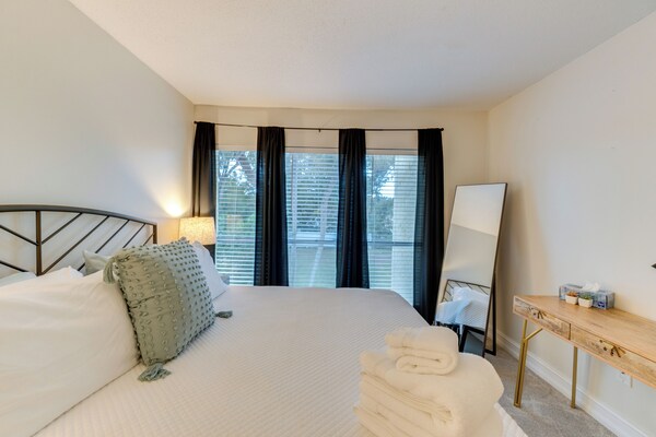 Quaint Sarasota Condo: 4 Mi To Siesta Key Beach! - Sarasota Jungle Gardens