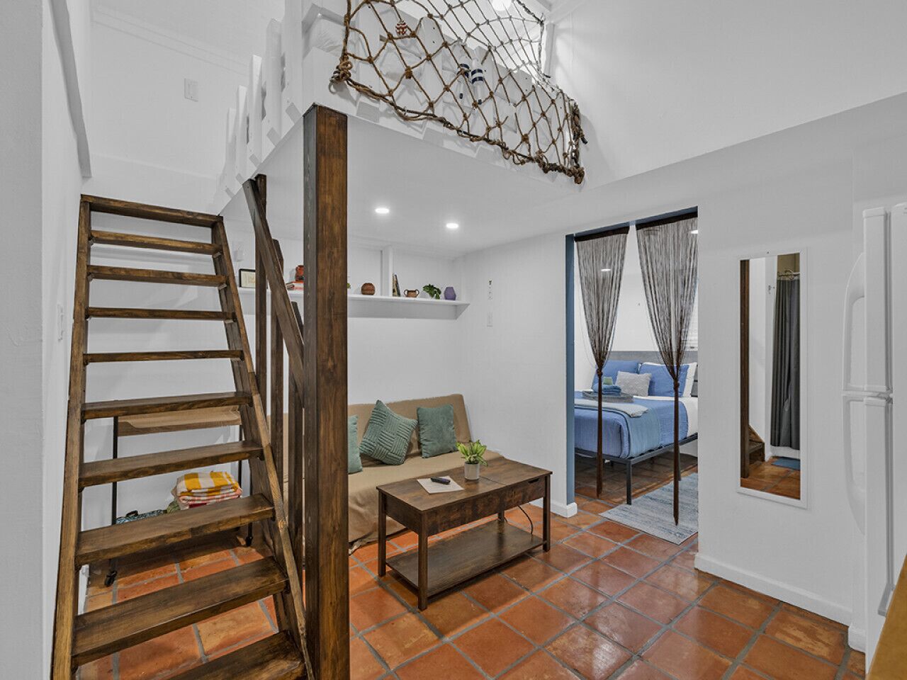 1/1 Loft Villa 2 Blocks To Beach - Deerfield Beach