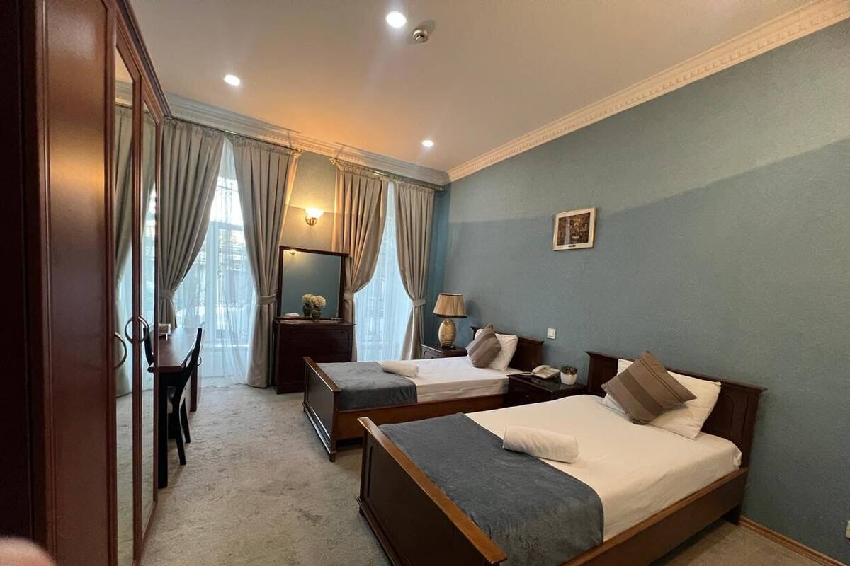 Quarto Twin Deluxe | Secretária, Wi-fi grátis, roupa de cama fornecida