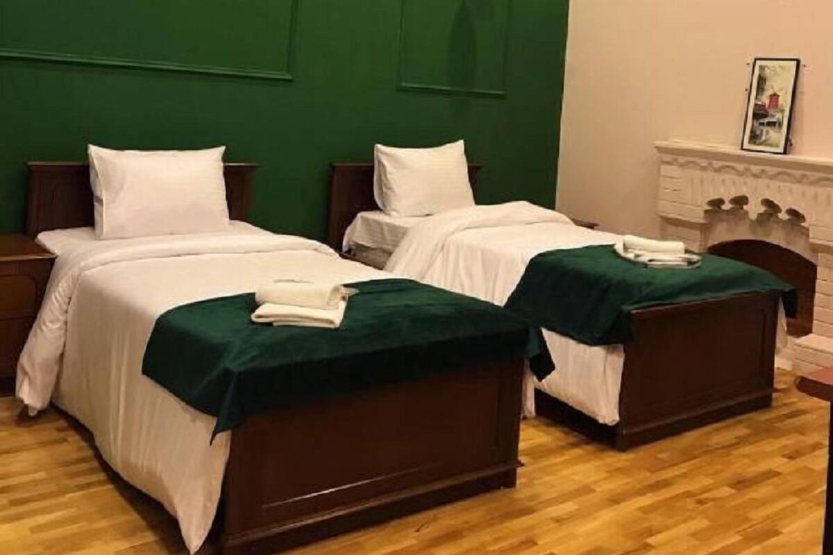 Quarto Triplo Deluxe | Secretária, Wi-fi grátis, roupa de cama fornecida