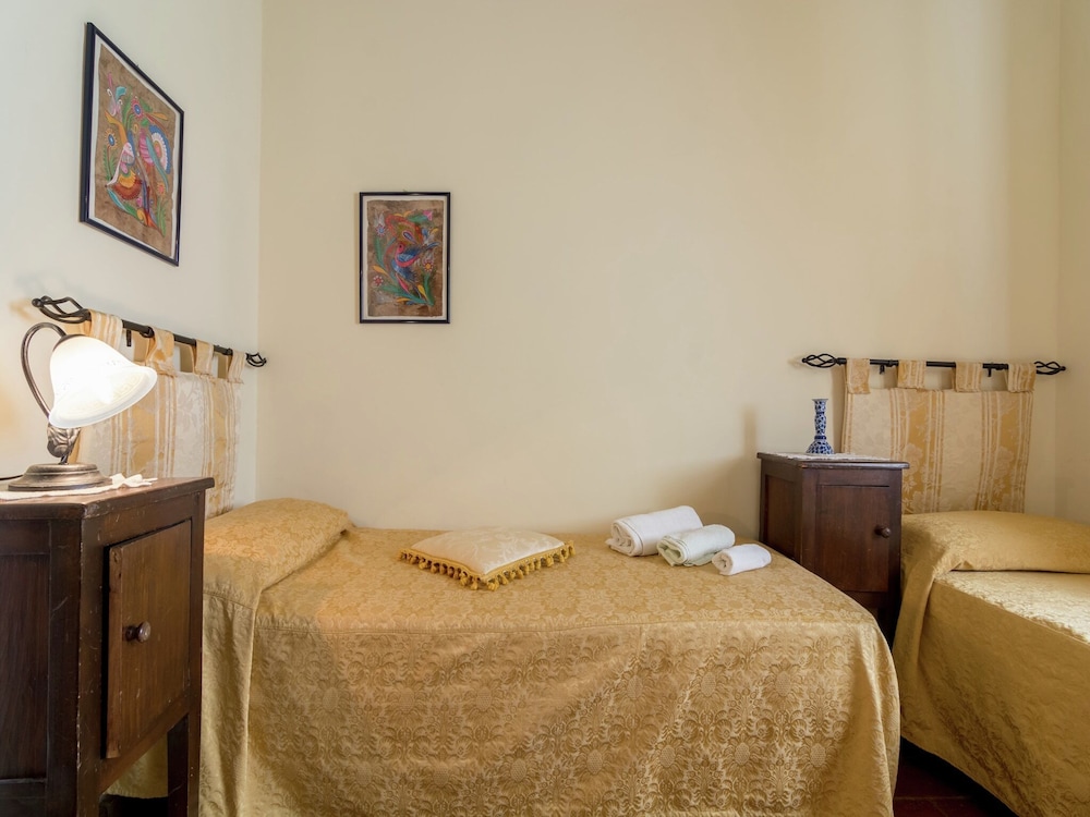 Apartment In Todi With Pool And Garden - Todi