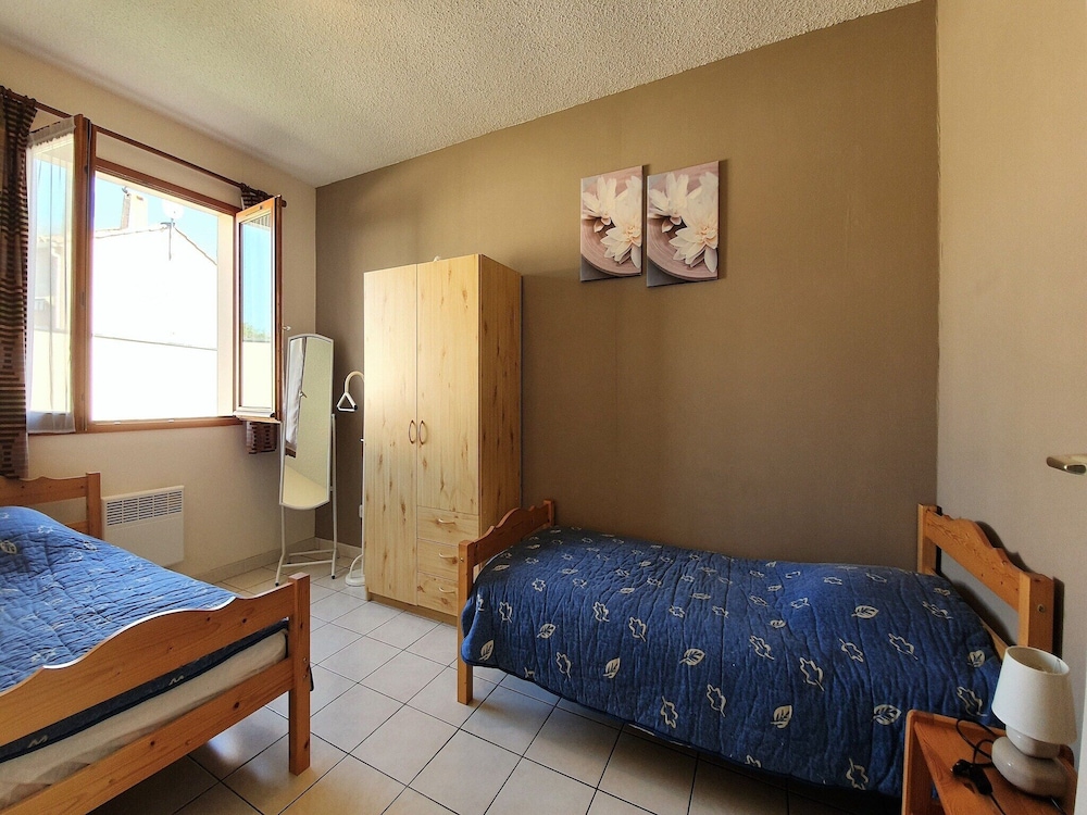 Villa In Saint-geniès Mit Pool - Languedoc-Roussillon