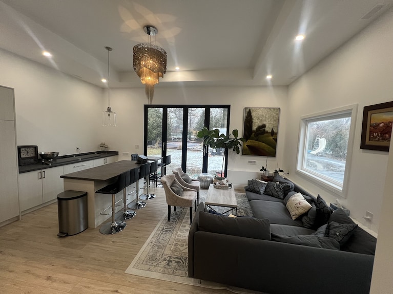 Modern And Cozy Lakeview Guesthouse - Toronto