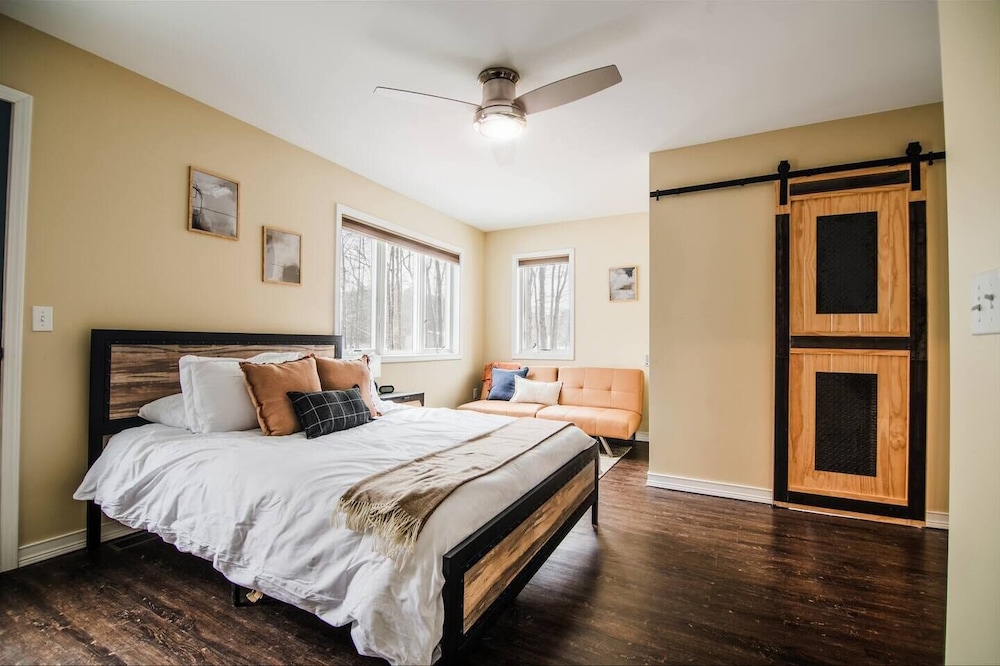 Modern Home Of Style & Comfort! - Harbor Springs, MI
