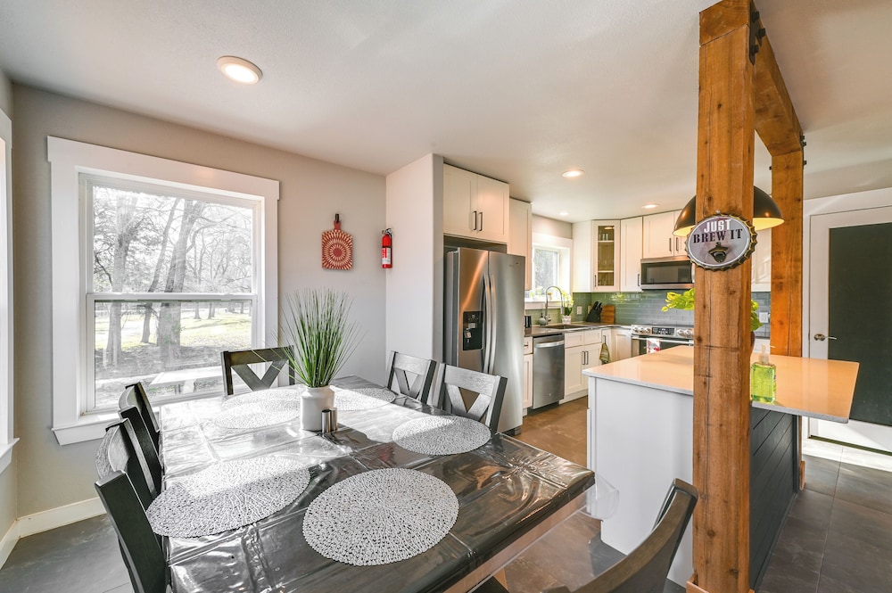 Spacious Mckinney Farm Getaway W/ Game Room! - McKinney, TX