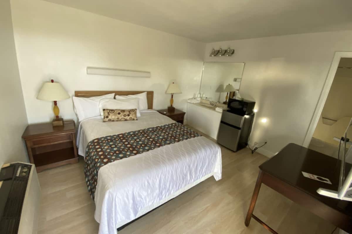 1 quarto, secretária, cortinas/cortinados opacos, quartos insonorizados