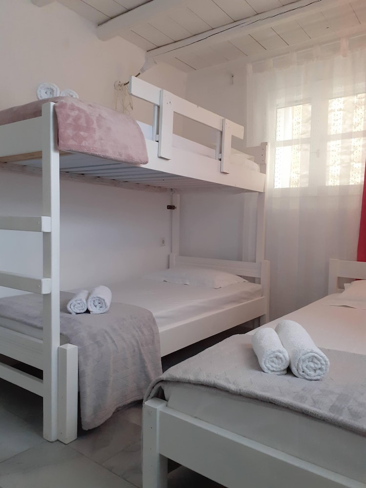 Nikoramavilla Paros Near Punda Beach&logara Beach & Swiming Pool &Bbq 19+guests - Paros
