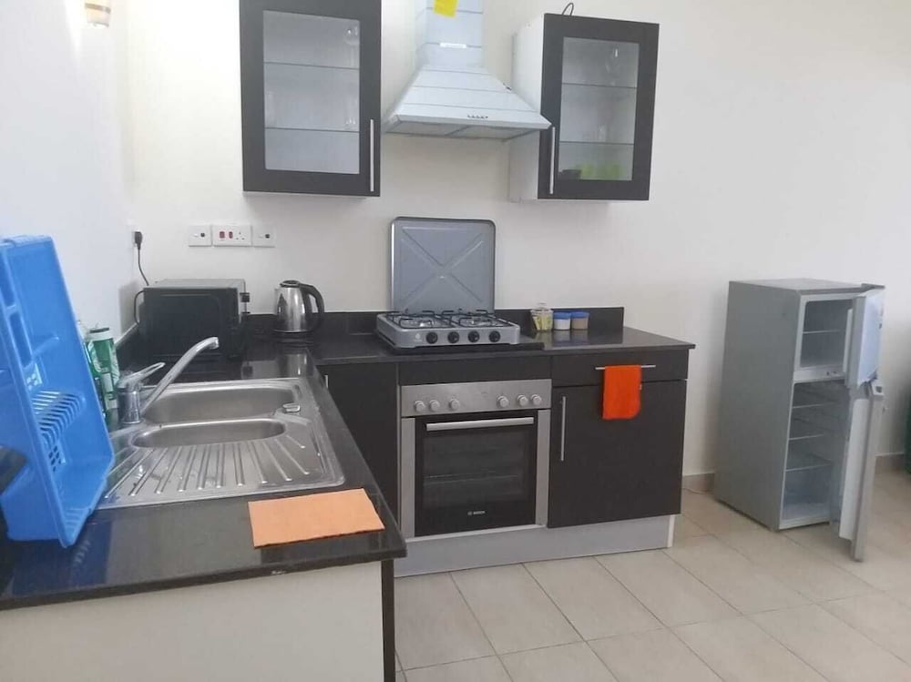 Lux Suites Golden Sun Studio Apartments - Diani Beach