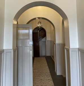 Entrada (vista interior)