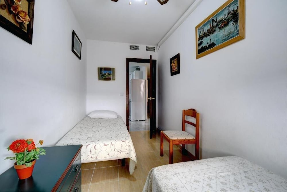 Victoria Apartment - Estepona