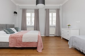 1 quarto, roupa de cama fornecida 