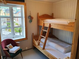 Quarto | Ferros/tábuas de passar roupa, roupa de cama