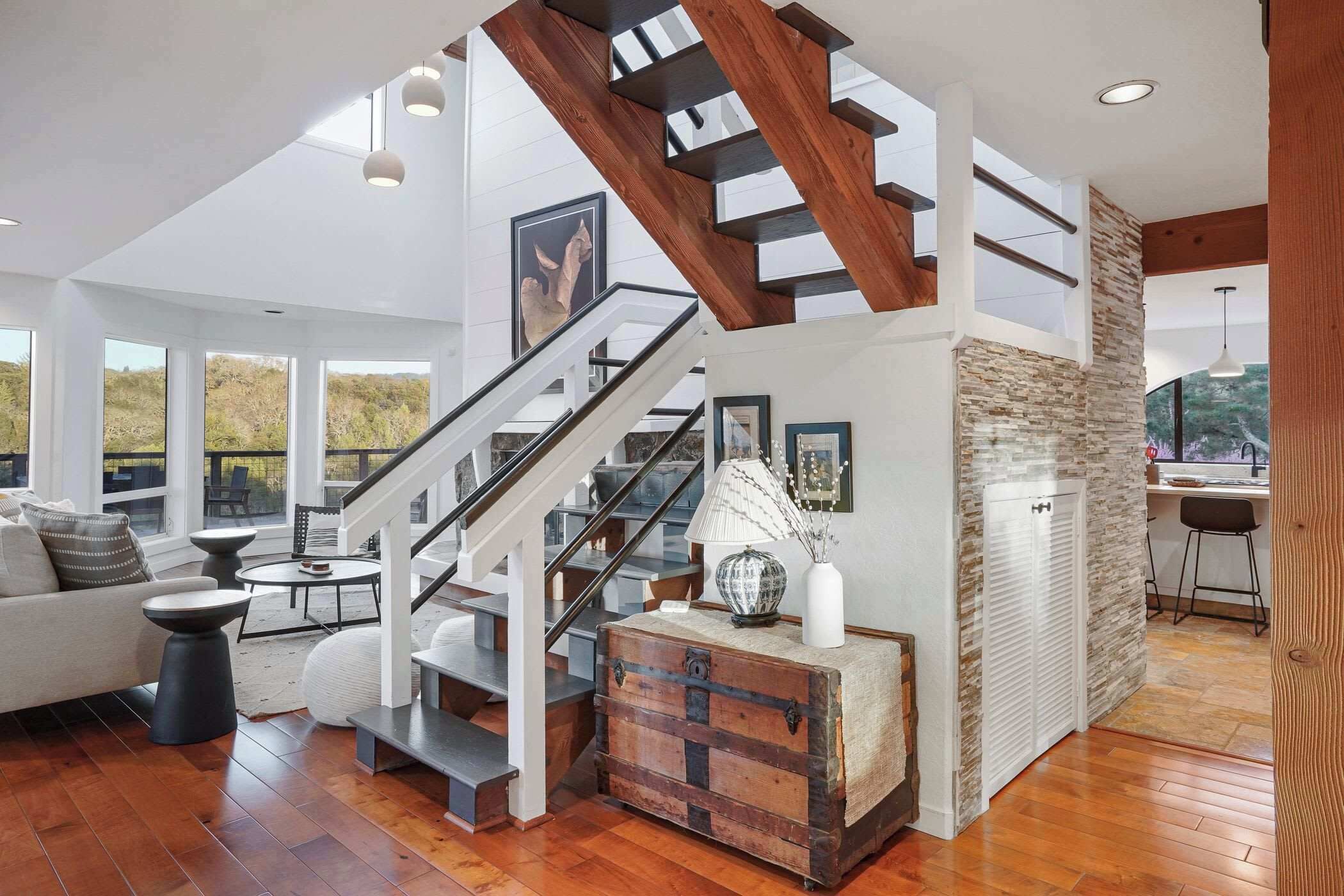 Tranquil Sonoma Retreat - Pool, Hot Tub, Bocce & Outdoor Kitchen - Petaluma, CA